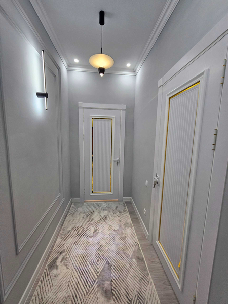 2 xonali 70m² 3-qavat sotiladi.