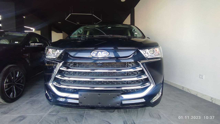 JAC M4 Komfort miniven turistlani tashishga