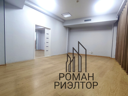 Аренда в бизнес центре 43м² возле Дархан авеню