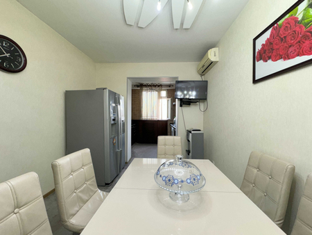 СРОЧНО! Продается 3 ком квартира 120 м2 банковский дом улица Нукус