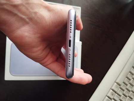 Iphone 11 ideal karobkali hich qati alishmagan