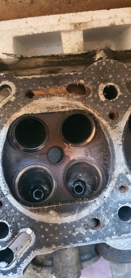 1.6 galovka komplekt