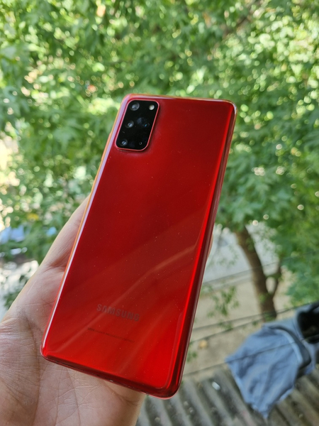 Samsung S20 Plus 256 GB Red