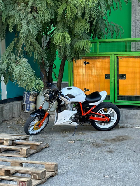 Dugasu street bike
