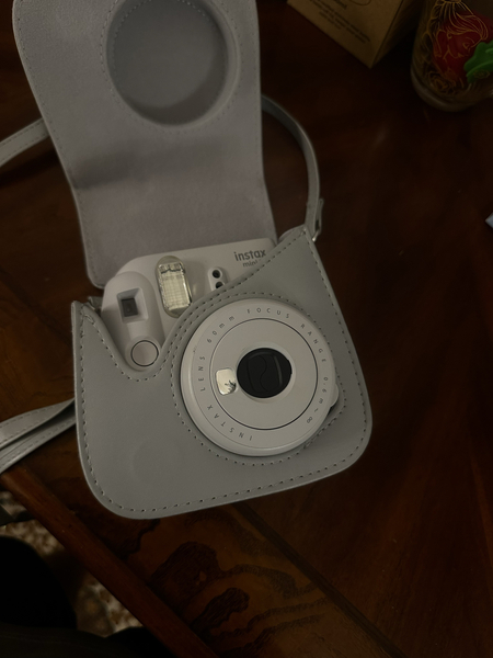 Instax mini 9 в хорошем состоянии
