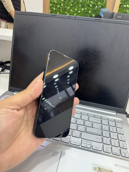 Iphone 13 128 midnight Naxt yoki nasiya