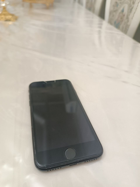 Iphon 7 sotiladi 256g