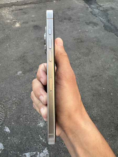 Iphone 15 Pro Max Natural Titan