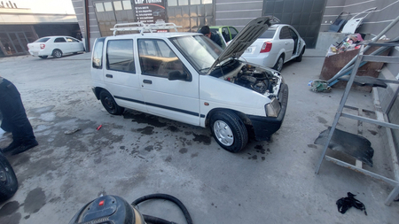 Daewoo T i k o..