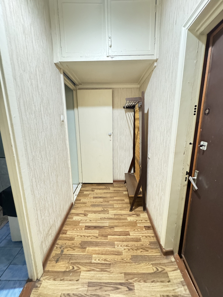 Продаётся 1 комнатная,до метро Чиланзар 5 минут пешком