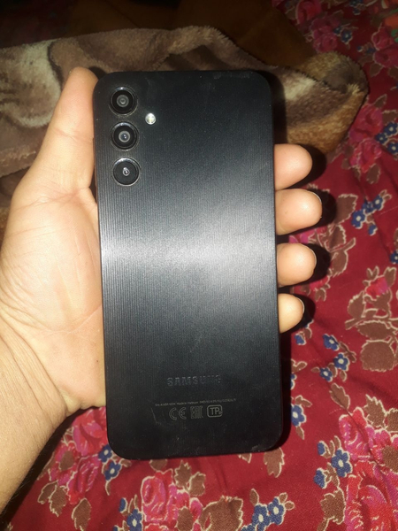 SAMSUNG A14 yangi
