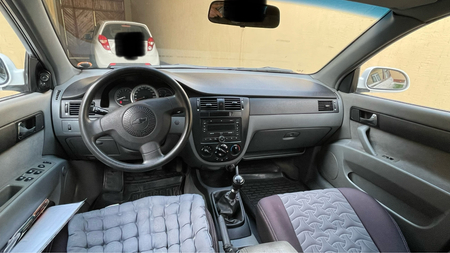 Lacetti 1.8Л Сотилади