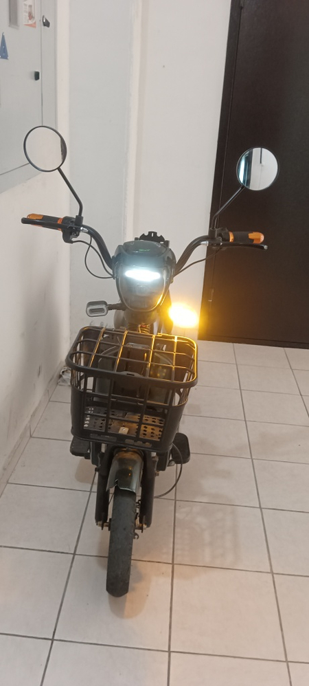 Elektrõn skutr sotiladi