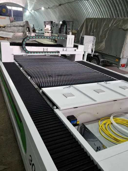 Лазерный станок 1 кВт/1000W (Наличие)