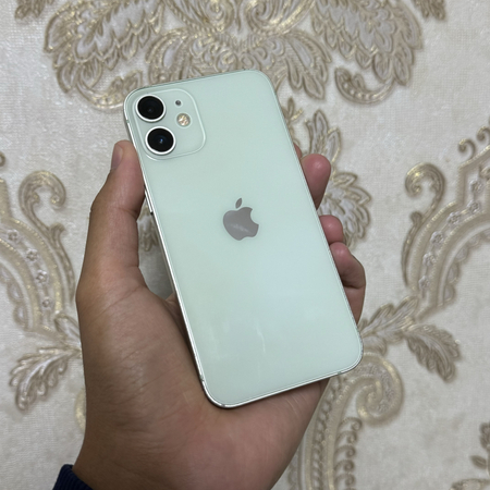 Iphone 12 mini 128gb xolati yaxshi srochno sotiladi