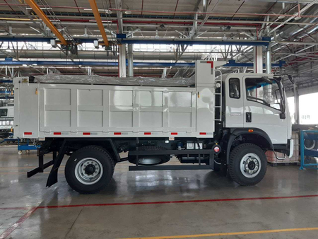 Sinotruk Homan H3 самосвал 4x2 9 куб грузоподъемность 9 тонна