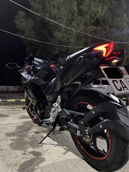 Kawasaki H2 raplica 400cc