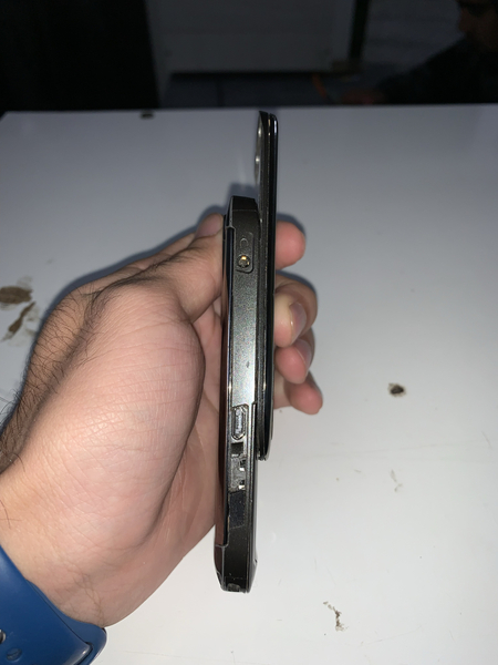 Nokia E66 slider
