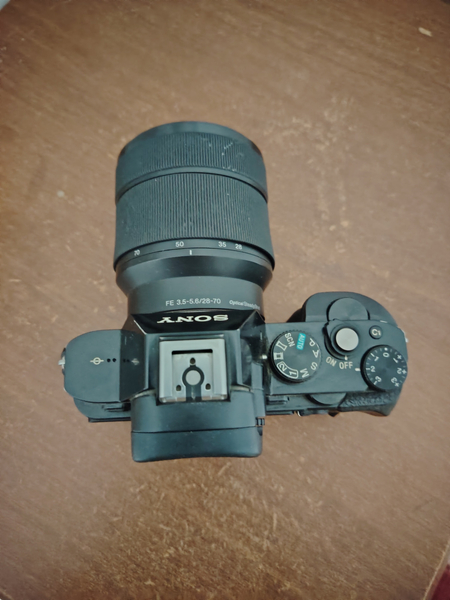 Sony alfa 7 sotiladi