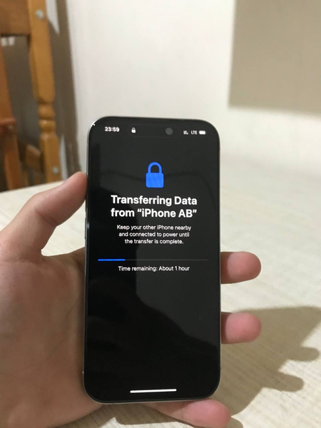 Iphone 15 pro 256gb karobkasi bor