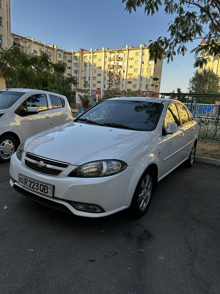 Срочно продаю 2018год Жентра автомат газ4