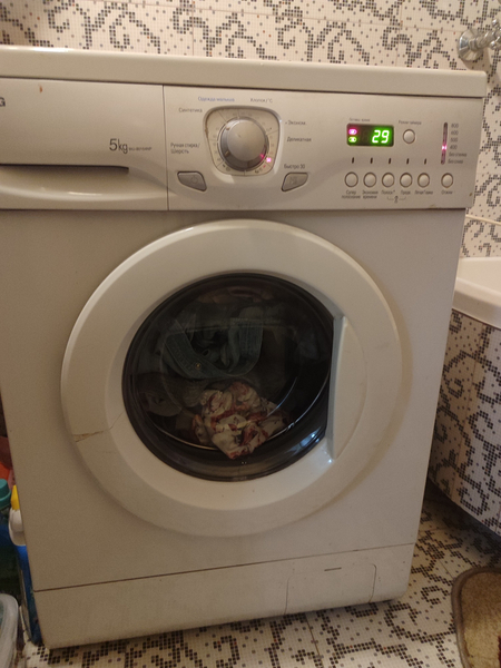 Продам стиральную машинку LG автомат