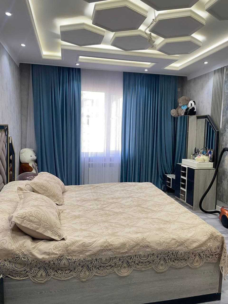 Квартира сотилади 3 хонали 11-этаждан 90 квадрат, Корасув!
