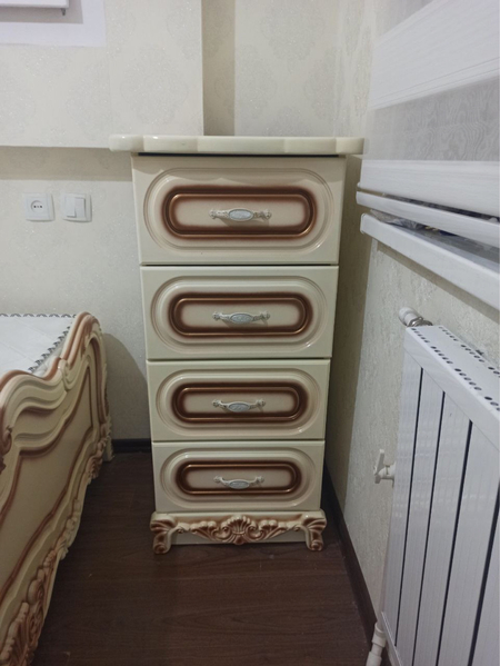 Zor chiroyli mebel MDF