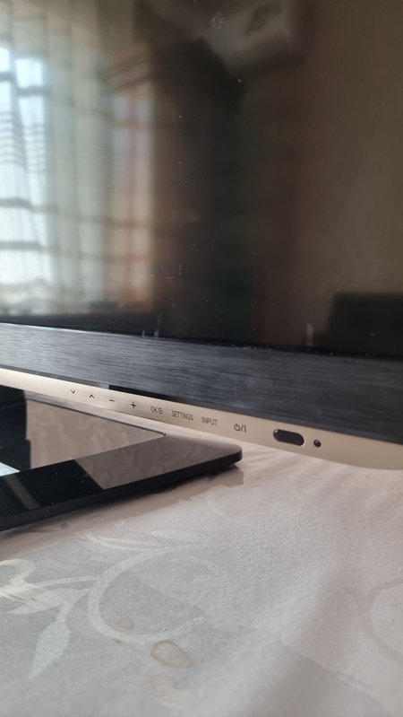 Продам 3D телевизор LG 200 Герц