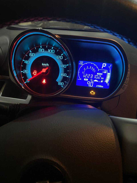SPARK автомашинаси сотилади