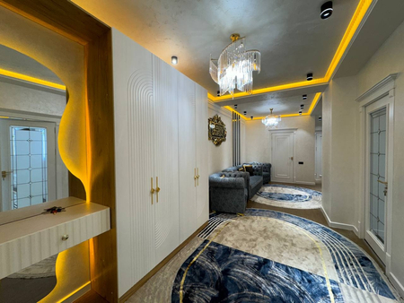 Продаётся новостройка 3 комната на 1 этаже  100м² вокзал ор караван ма