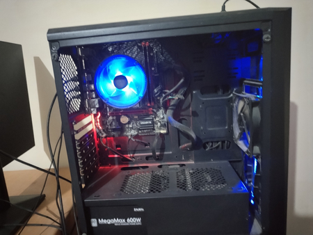 PC i5 9400 sotiladi komplekt