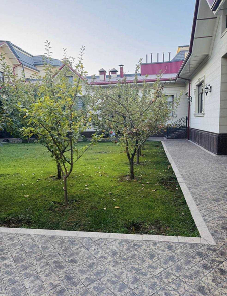 Продается дом в Мирзо Улугбексокм районе (Центр Луначарский)
