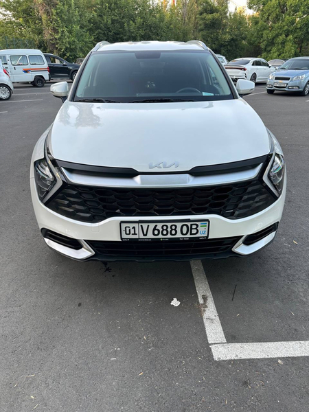 Kia Sportage белая 2022 год