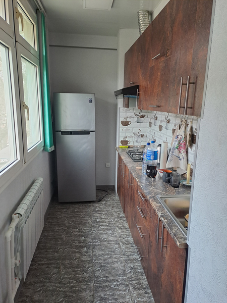 Сдаю 2/4/9  на Шароф Рашидова, ЦУМ, Голубые купола.