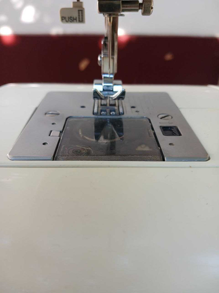 Janome 415(Япония). Год гарантии/Металл/Полный комплект.