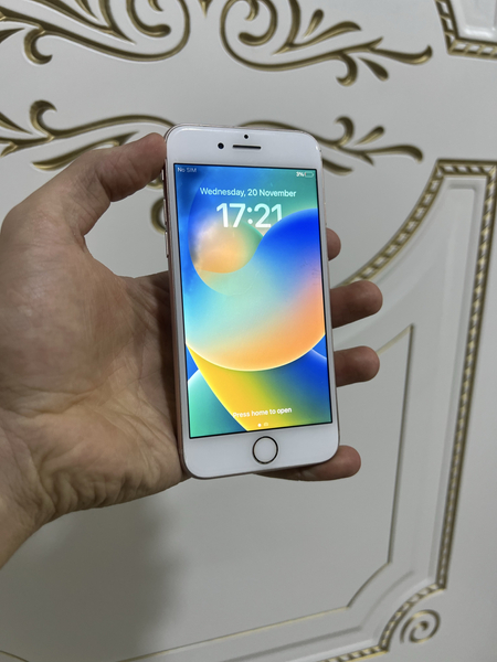 Iphone 8 ideal.