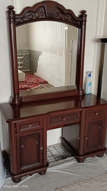 Mebil sotiladi sastanasi yahwi hamma narsasi bor obwi sotiladi .
