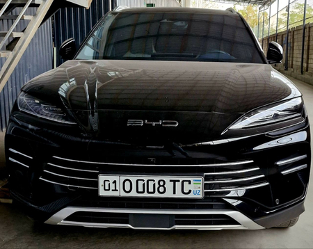 Продаётся свой BYD SONG CHAMPION dm-i (гибрид) черного цвета