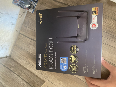 Wifi router ASUS Ax1800