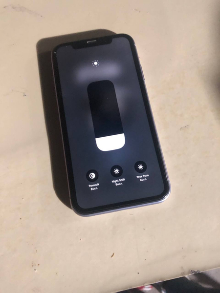 iphone 11 64gb LLA