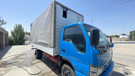 isuzu 2009 sotiladi