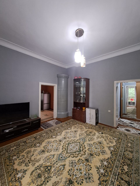 Продаётся квартира в центре Чирчик