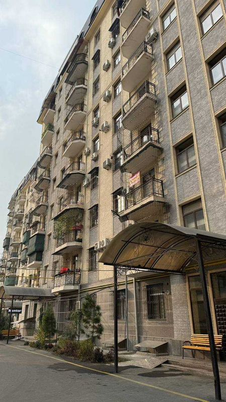 Сдаётся в долгосрочную аренду квартира в центре (Яккасарайский р-н)