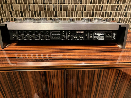 TC Electronic G-System напольный процессор мультиэффектов