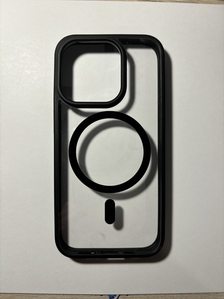 Чехол на IPhone 15 Pro