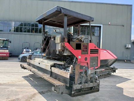 Асфальтоукладчик VOLVO ABG TITAN 5820