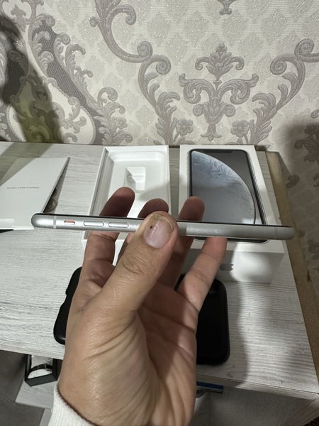 iphone xr 64 ideal