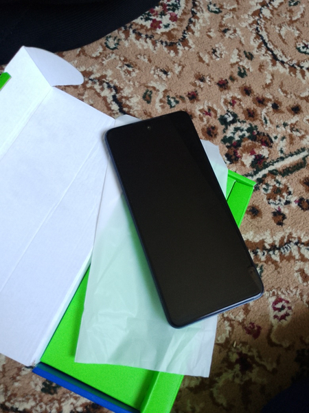 Infinix Smart 8  64/6 gb