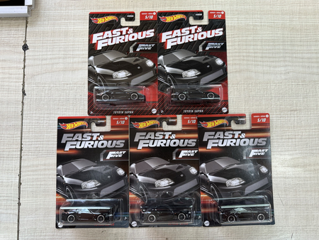 Продам игрушки Hot wheels
